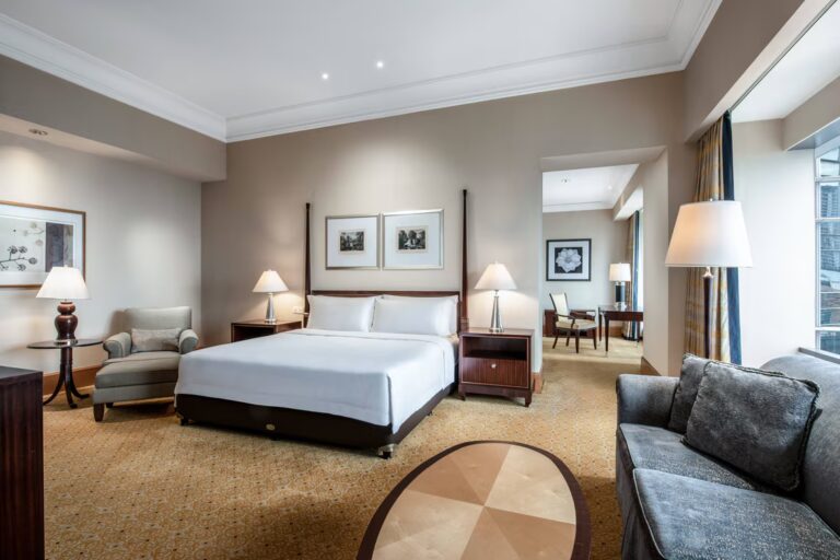 The Ritz Carlton Jakarta, Mega Kuningan - Select Hotels